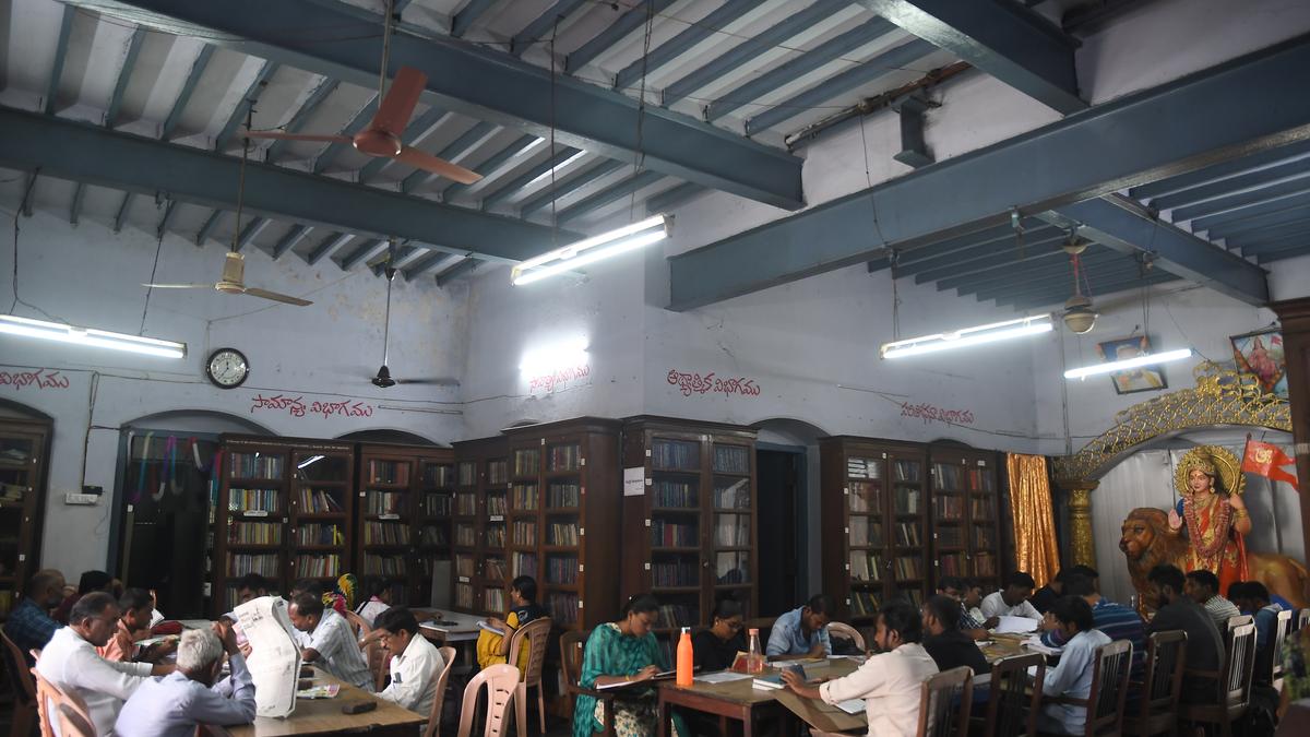 Ram Mohan Library: A 120-year-old treasure trove of books in Vijayawada ...