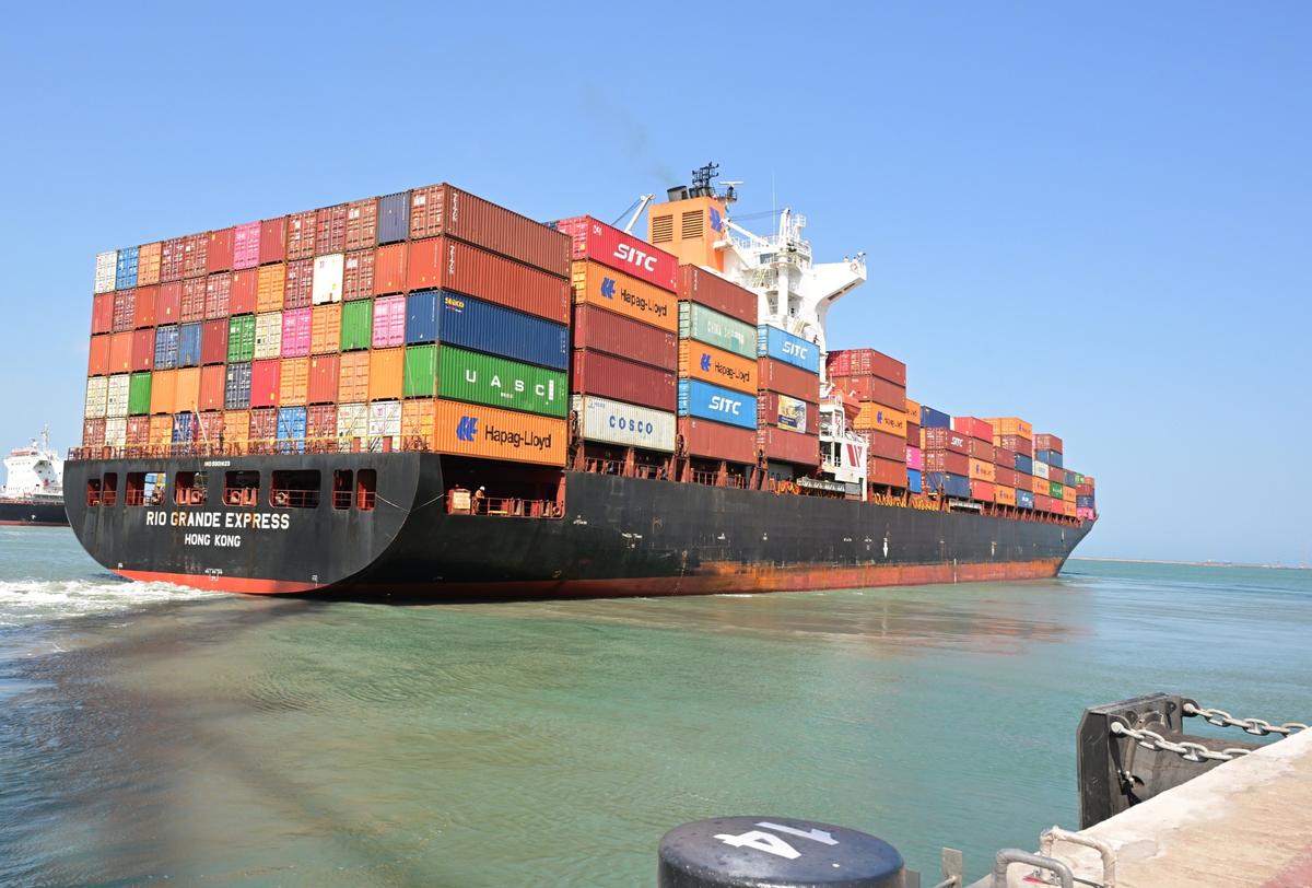 India concentrating on building ships in the country, says Secretary of ...