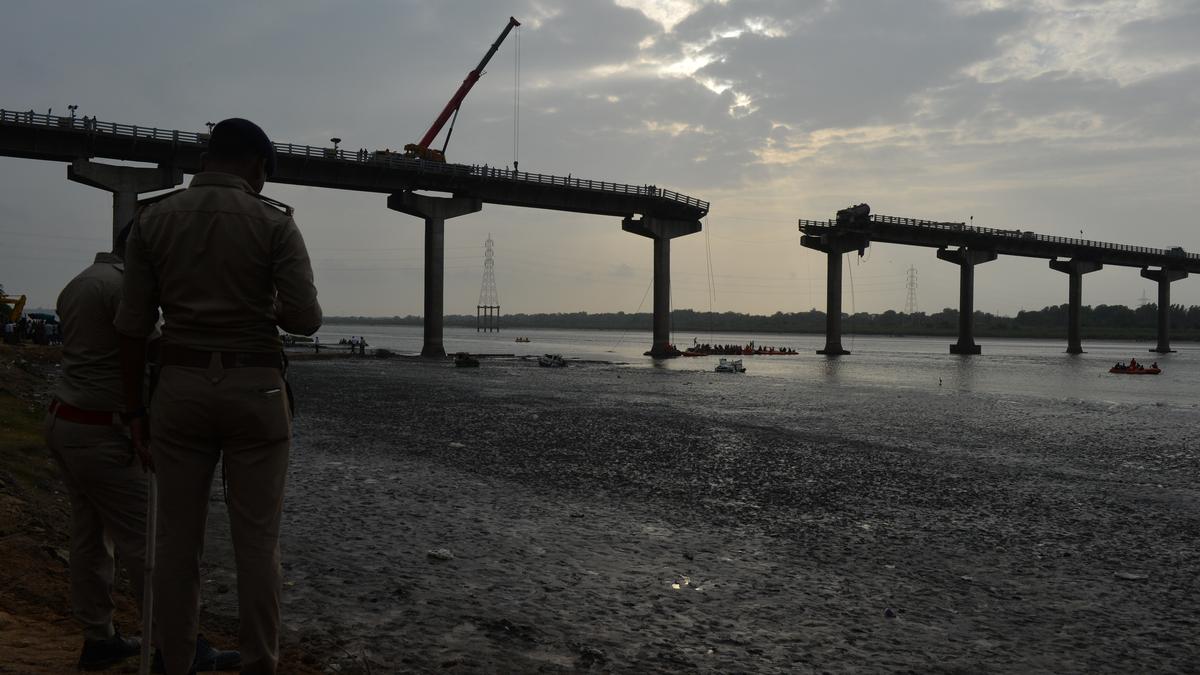 Vadodara bridge collapse toll rises to 20; search to continue - The Hindu