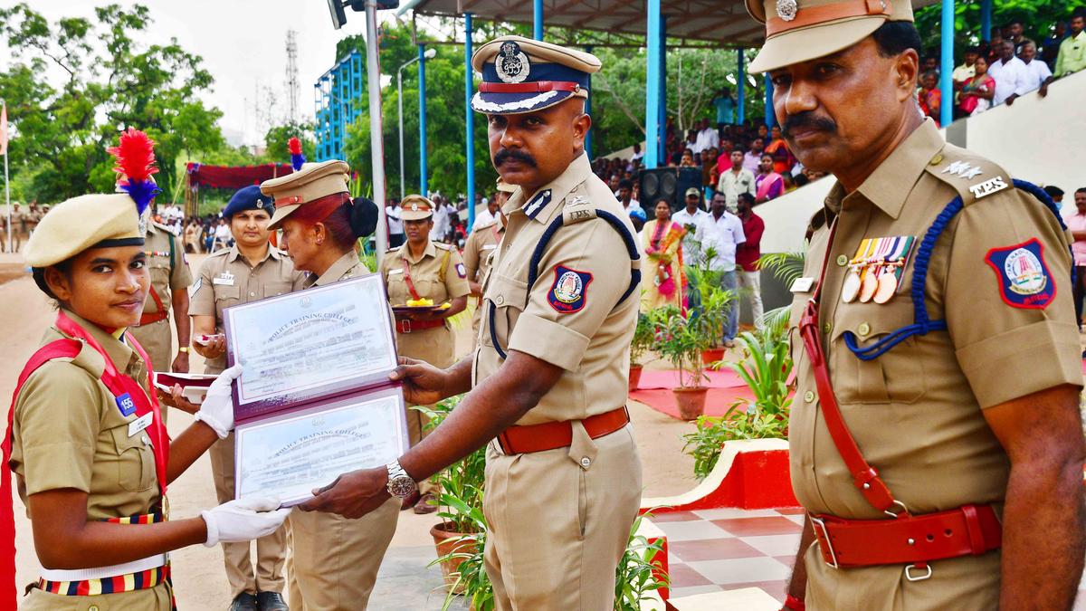 Passing out parade of women constables held in Coimbatore - The Hindu