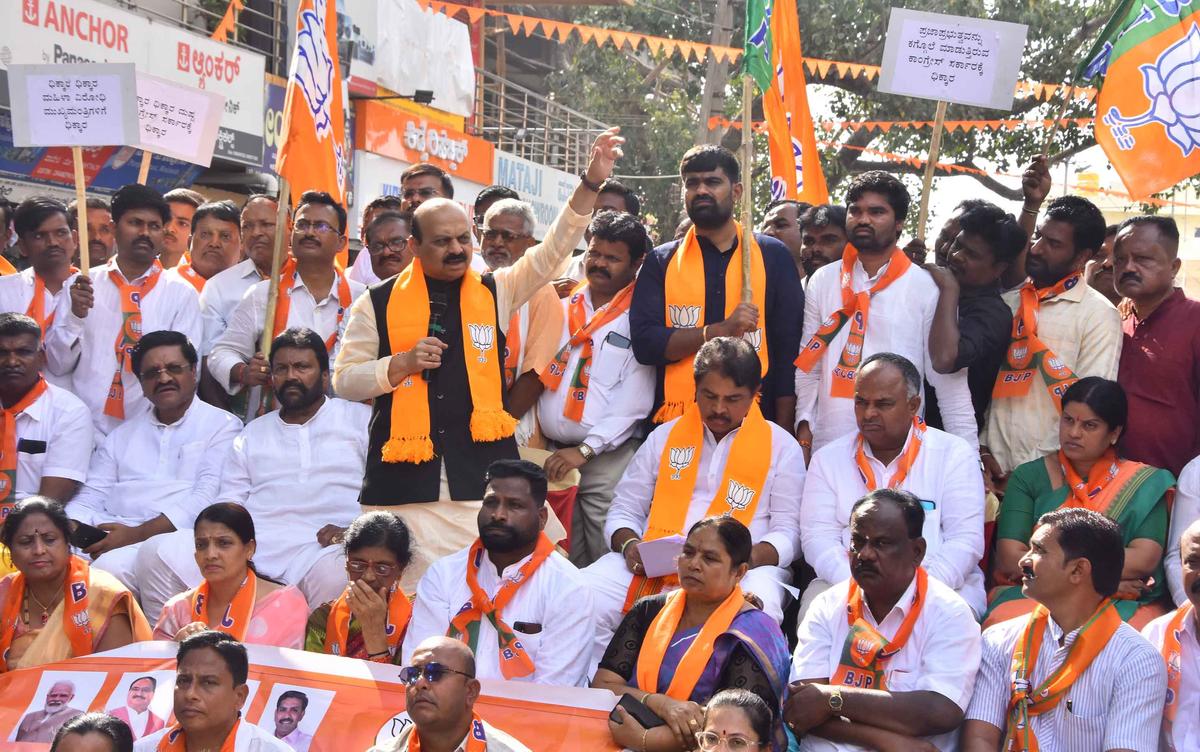 Hangal gang rape case: BJP stages protest in Haveri - The Hindu