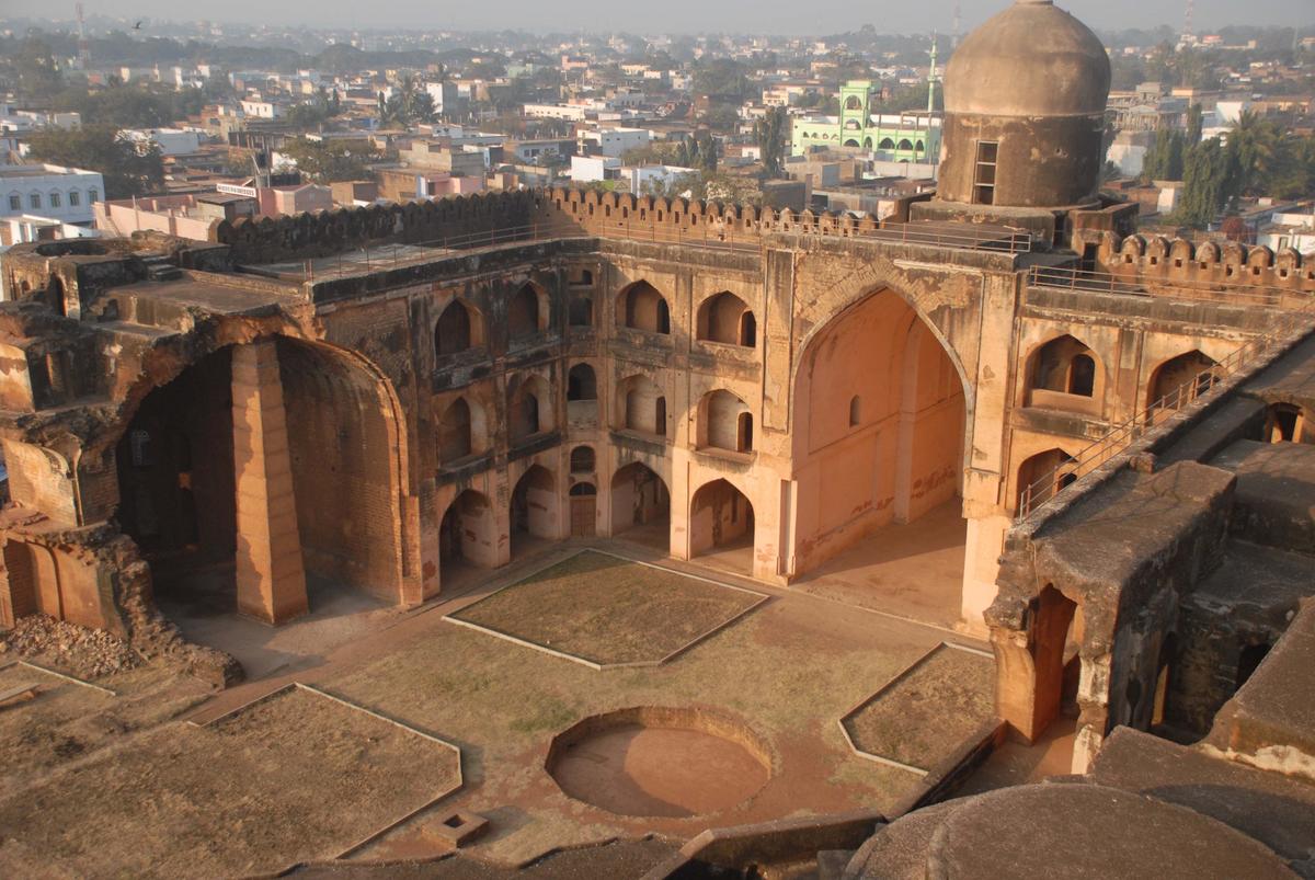 The Bahmani dynasty and their architectural grandeur in Bidar - The Hindu