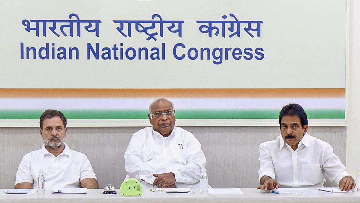 Congress President Mallikarjun Kharge lauds Operation Sindoor - The Hindu