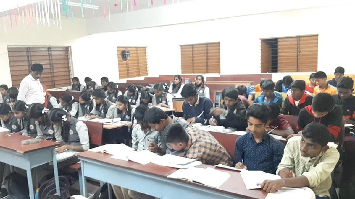 Ahead of SSLC exams, students stay put in school all day - The Hindu