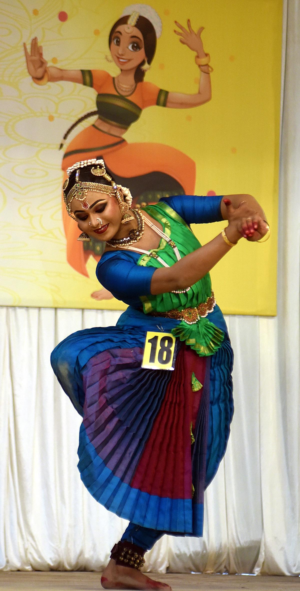 Kozhikode city leads in district school arts fest - The Hindu