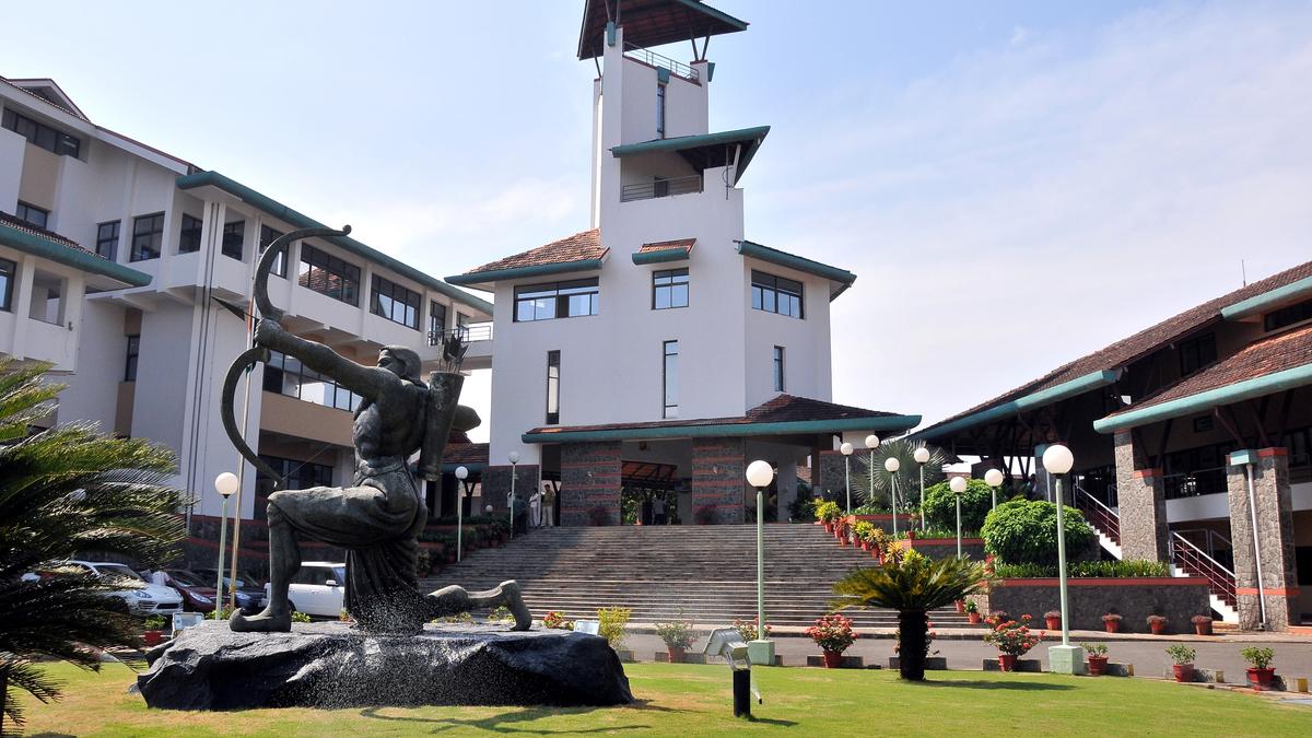 IIM Kozhikode registers 100% placement for one-year MBA in Business ...