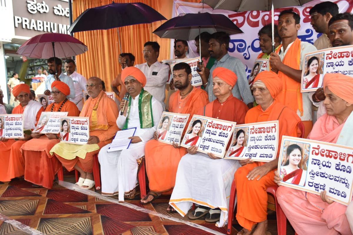 Neha Hiremath’s murder | Parents of accused apologise to family of ...