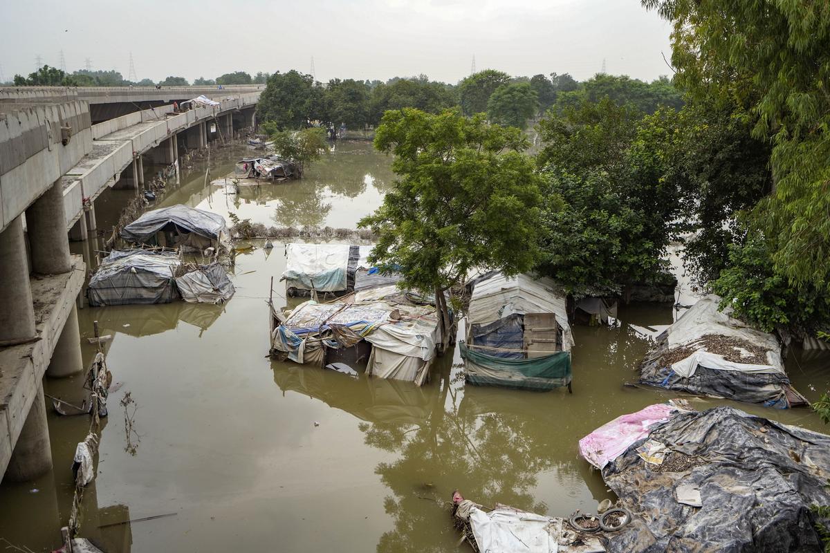 Delhi floods | When the Yamuna rose - The Hindu