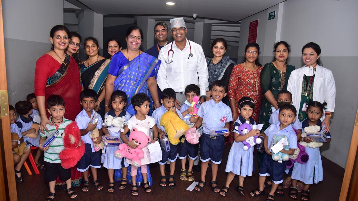 SDM School holds Teddy-bear Clinic for children in Mangaluru - The Hindu