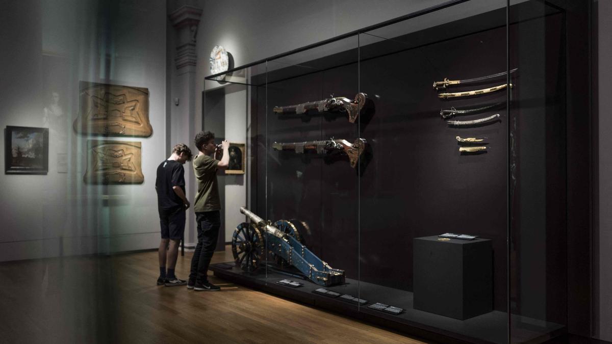 Loot, intransigence, and the darkening of a colonial blot - The Hindu