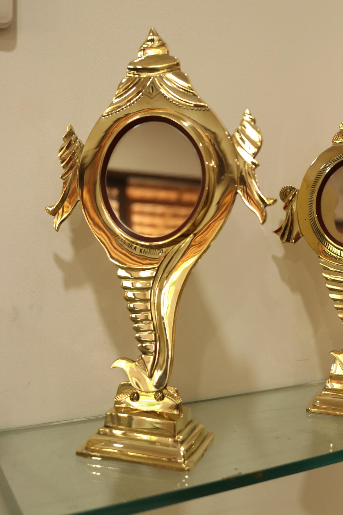 Come Vishu, artisans making Aranmula mirror have their hands full as ...