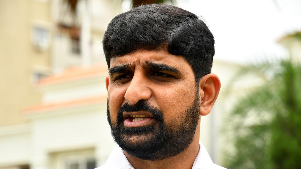 Padi Kaushik Reddy’s election campaign case: HC issues notice to ...