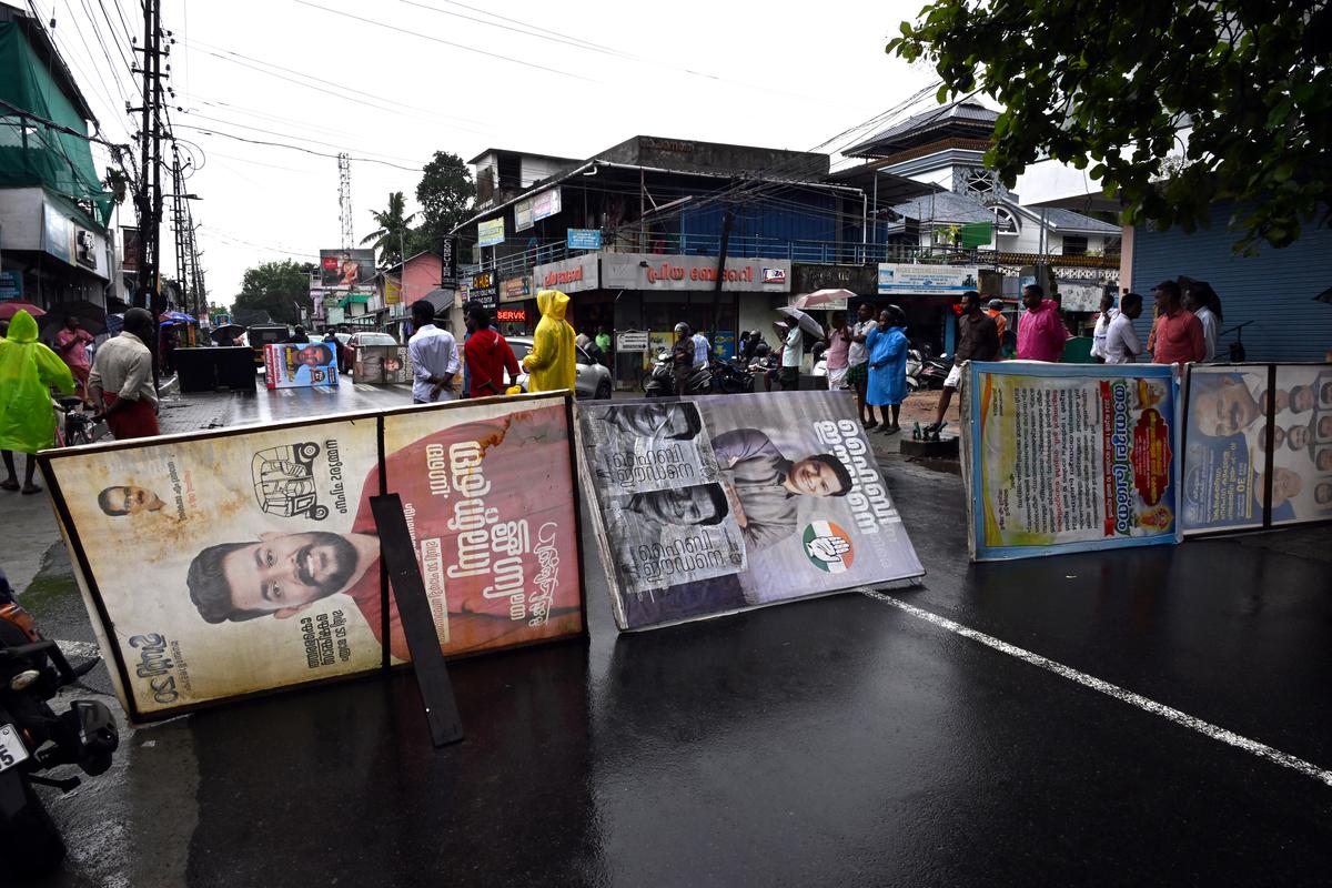 Several houses inundated in Chellanam, Edvanakkad - The Hindu