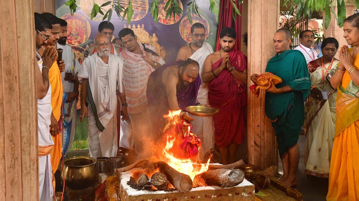 Over 5 lakh devotees relinquish Bhavani Deeksha atop Indrakeeladri ...