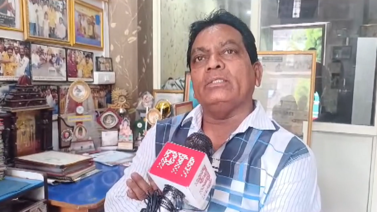 Social worker from Madhya Pradesh’s Ujjain performs last rites of more ...