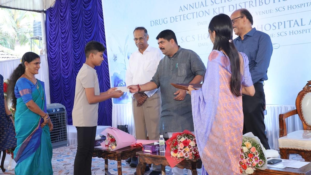 SCS Hospital celebrates 37th founding day - The Hindu