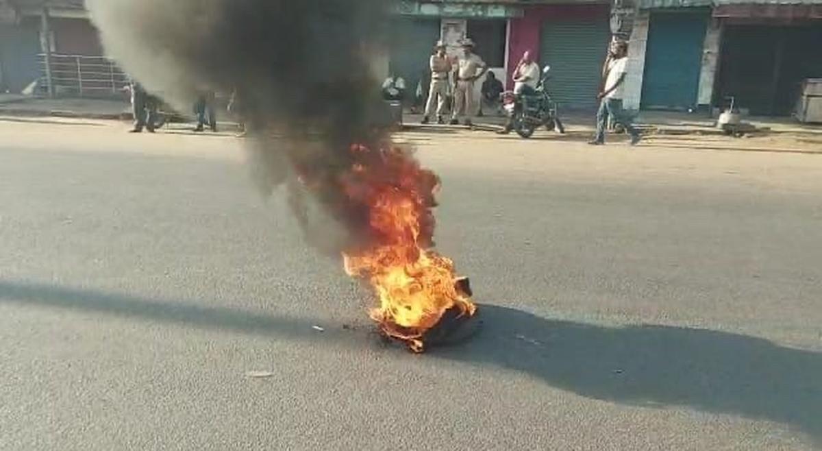 VISL: Bhadravati bandh receives good response - The Hindu