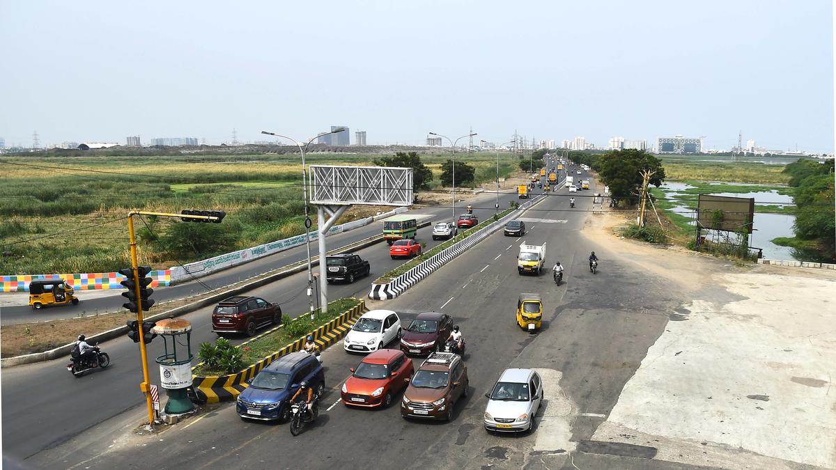 Work on Thoraipakkam-Palavakkam road in full swing - The Hindu