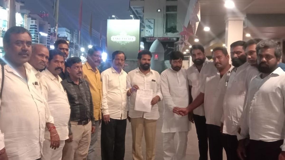 Turpu Kapu association demands BC-A status for community - The Hindu