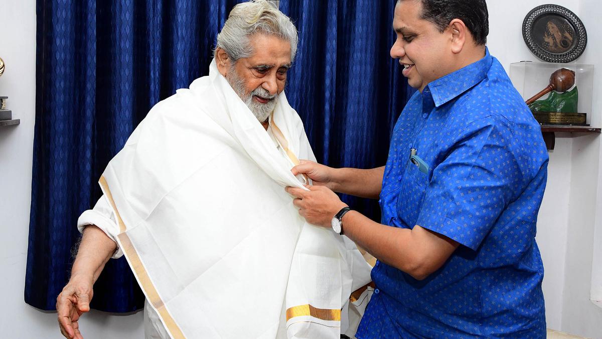 Veteran Malayalam actor Madhu turns 89 - The Hindu