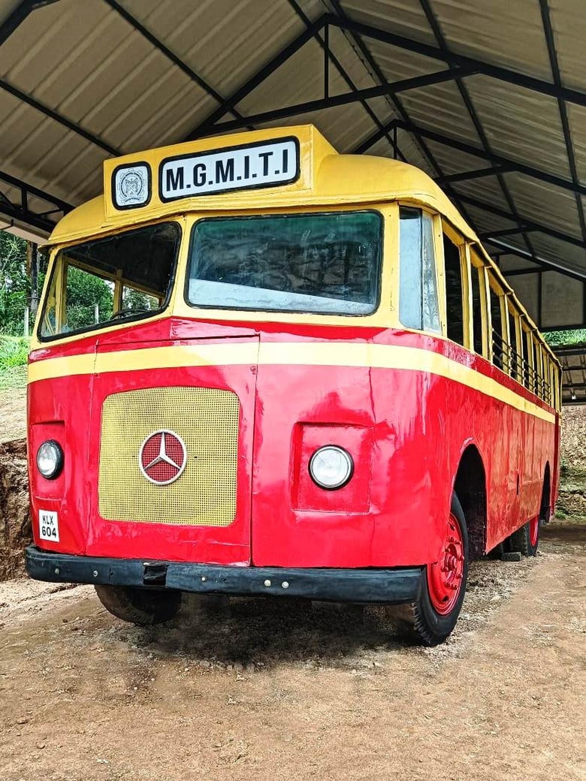 Vintage 1962 Mercedes-Benz bus gets a new lease of life - The Hindu