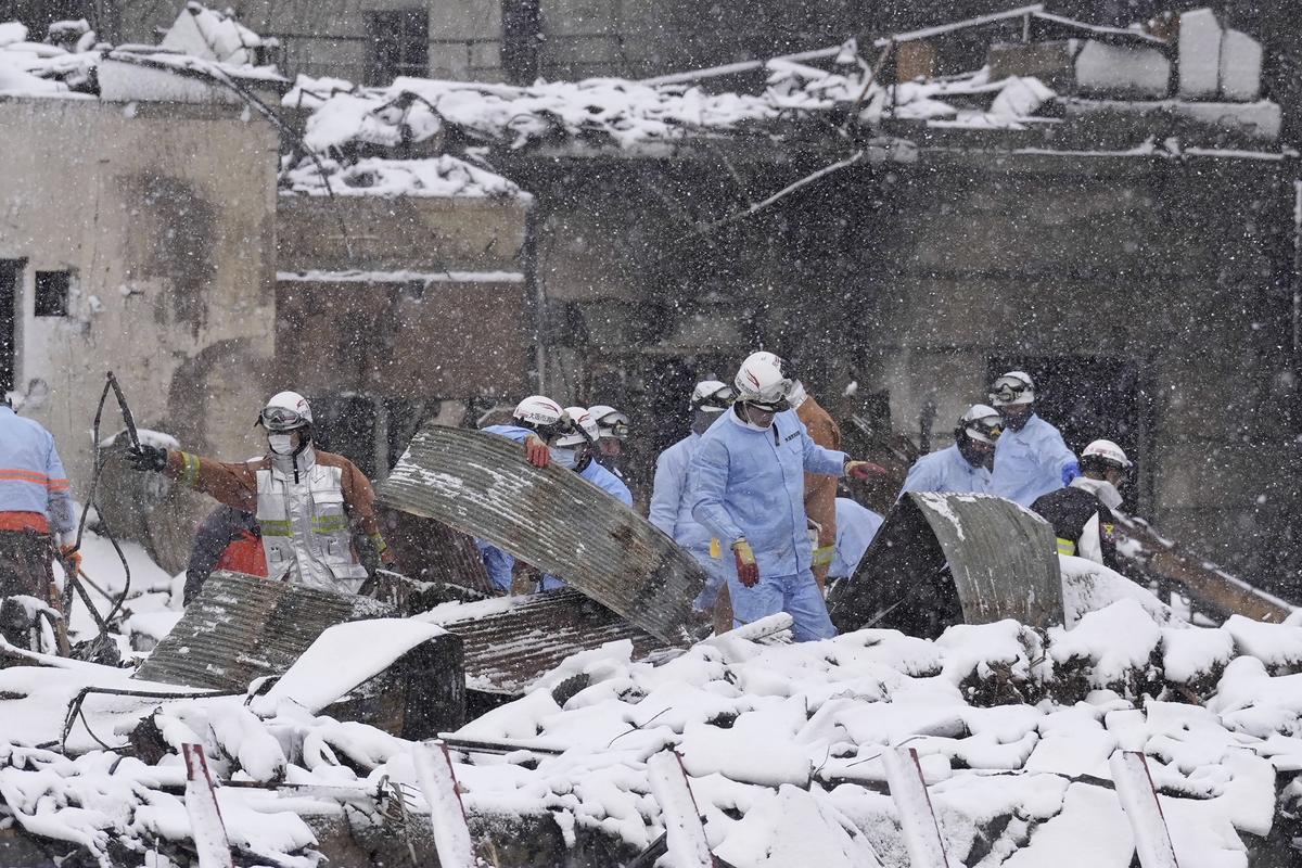 Thousands forced from homes by quake face stress and exhaustion as ...