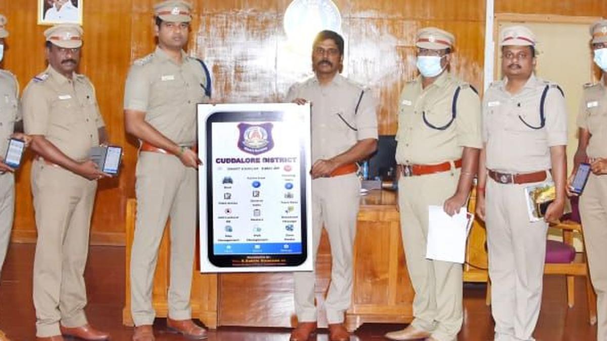 Under new e-beat system, Cuddalore police constables on patrol, to be ...