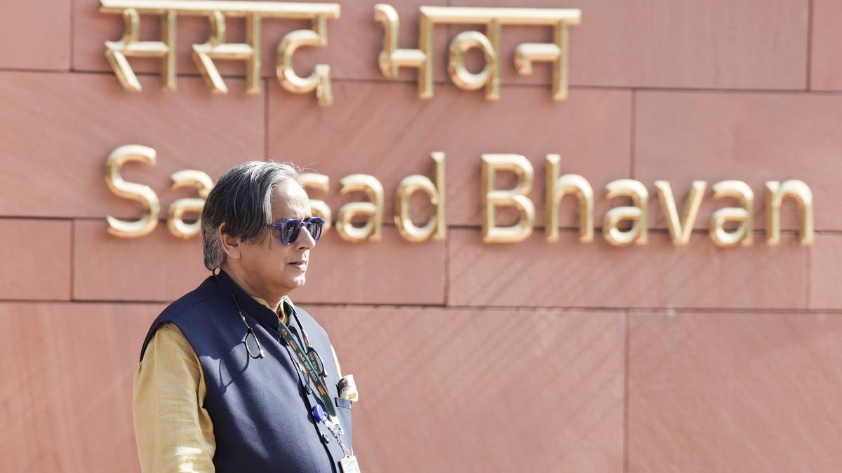 Shashi Tharoor on Mamata Banerjee’s demand to send U.N. peaceakeepers ...