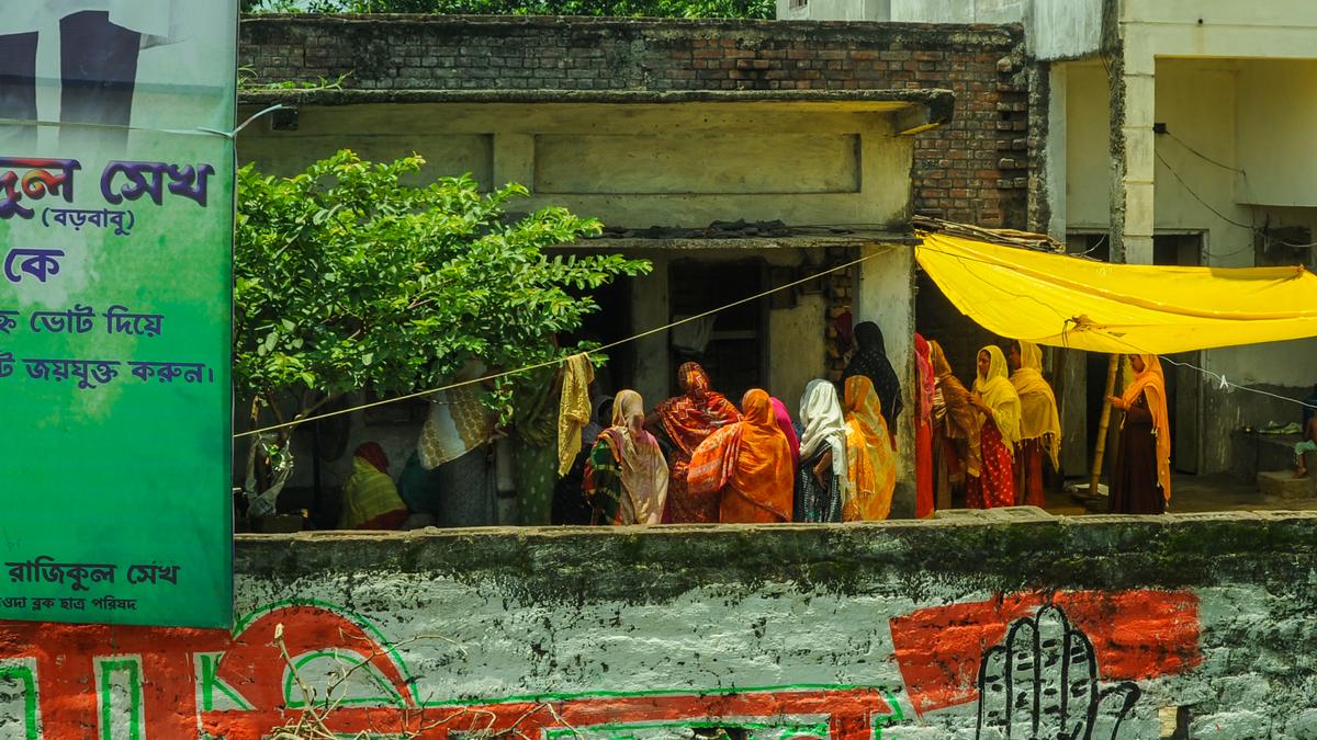 West Bengal local polls | Bombs and ballot boxes - The Hindu
