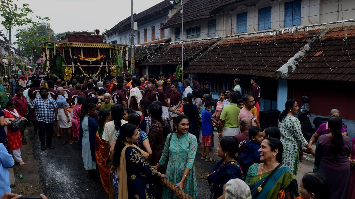 Renovated Kalpathy chariot rolls on its trial run in Palakkad - The Hindu