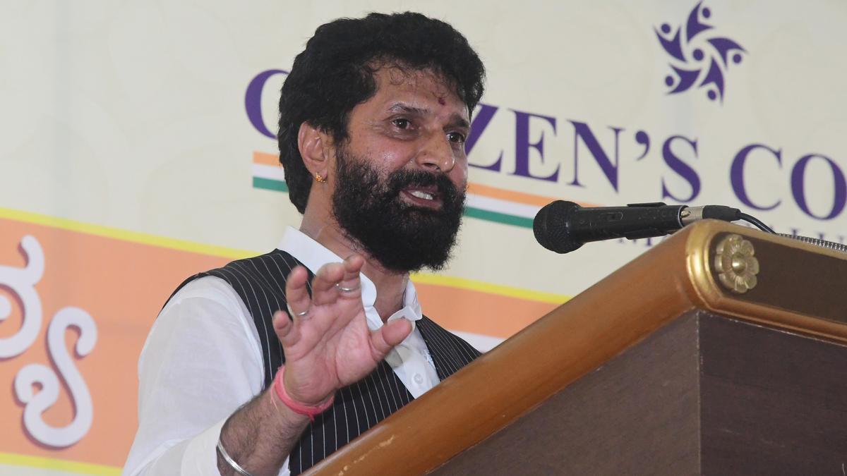 C.T. Ravi welcomes suggestion that Siddaramaiah should contest against ...