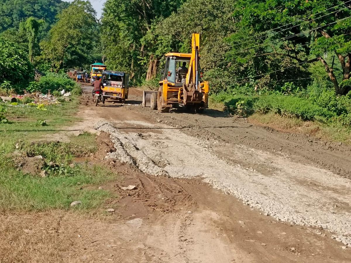 Yeleswaram-Addateegala road work begins after X post goes viral - The Hindu