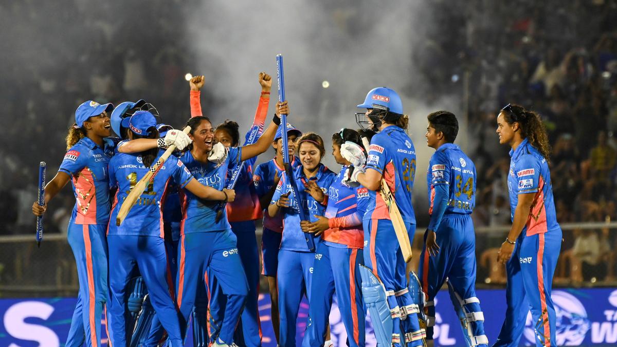 WPL final | Mumbai Indians defeat Delhi Capitals by 7 wickets to win ...
