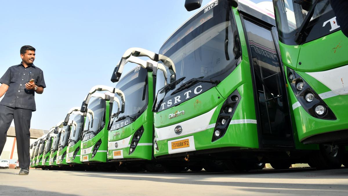 Airport Pushpak bus ticket to cost ₹100 more - The Hindu