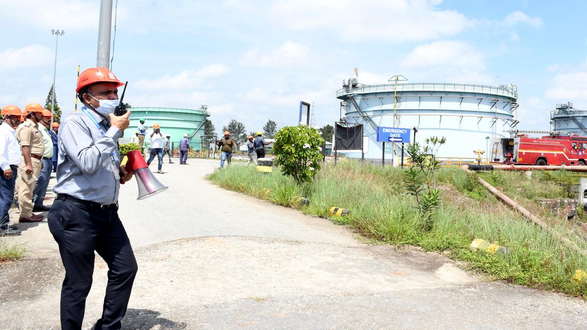 Drill at HPCL terminal in Hassan - The Hindu