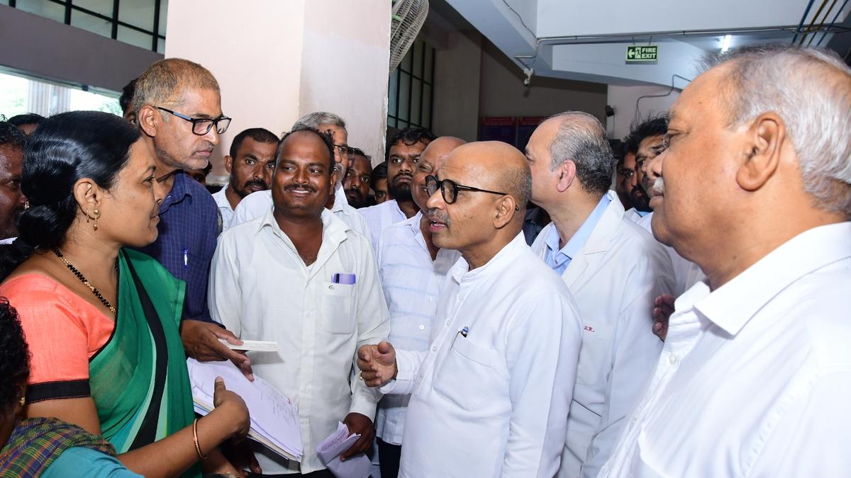 GIMS Hospital told to set up multiple OPD registration counters - The Hindu