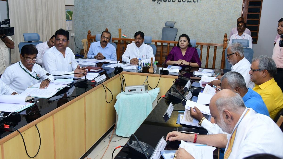 Deval Ganagapur Dattatreya Temple to be developed on the lines of Kashi ...