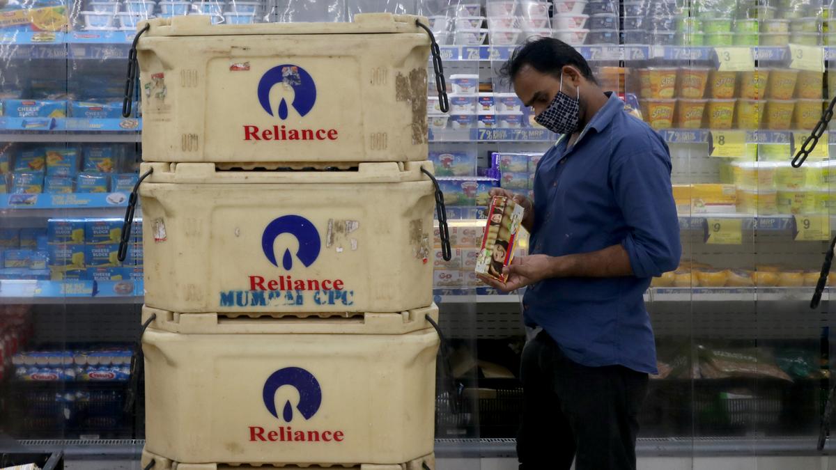 RIL Q3 net slides 14.9% to ₹15,792 crore, revenue jumps 14.8% - The Hindu