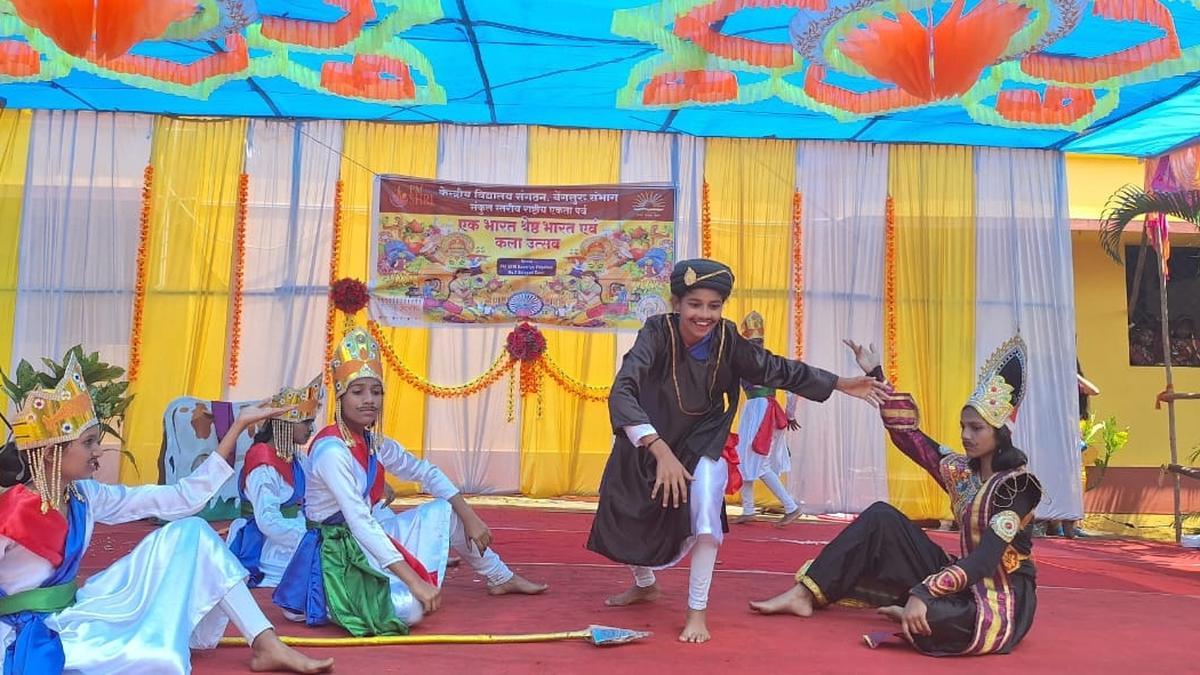 KV School in Belagavi hosts Rashtriya Ekta Parv - The Hindu