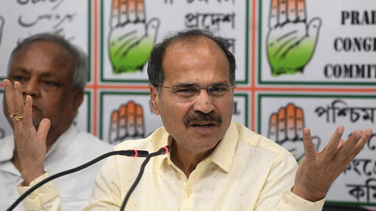 Congress Observes Silent Protest In Kolkata Over Rahul Gandhis Lok
