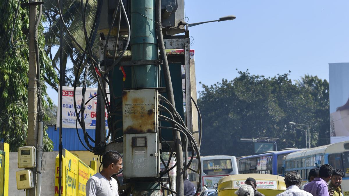 11 kV wire fell on transformer resulting in blast: BESCOM - The Hindu