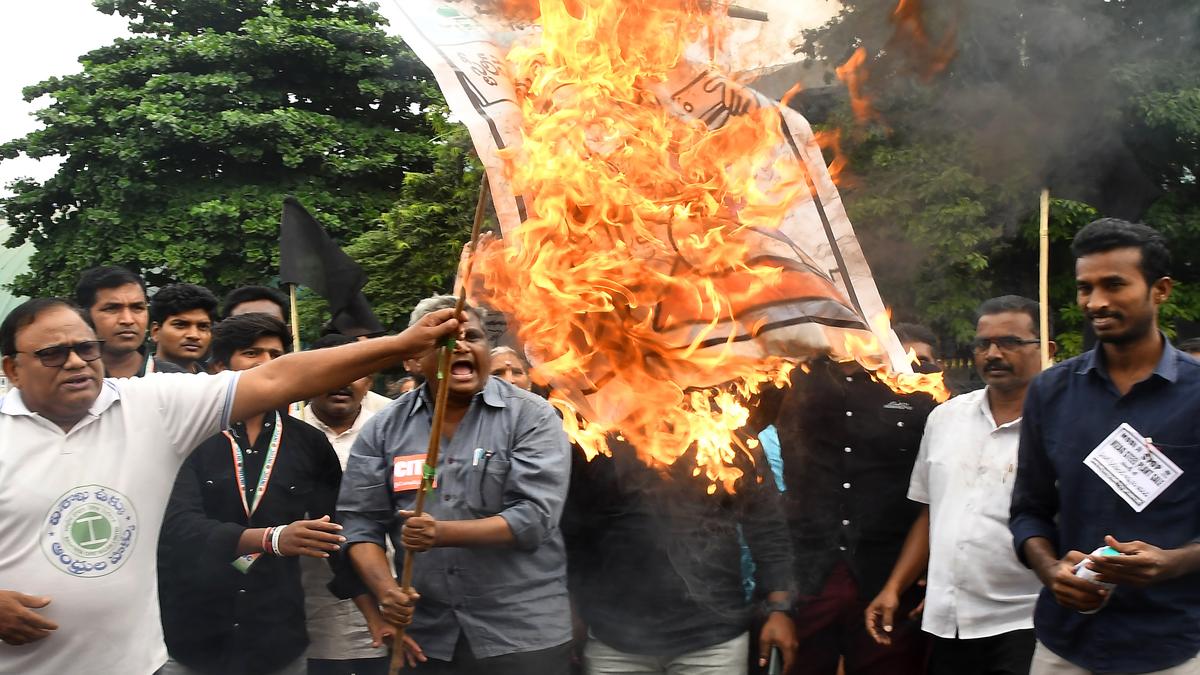 Visakhapatnam Steel Plant relay hunger strike completes 600 days - The ...