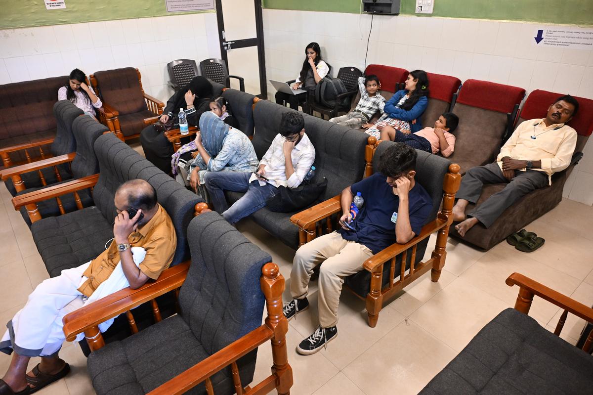 Mangaluru Central rail station gets modernised paid AC waiting hall ...