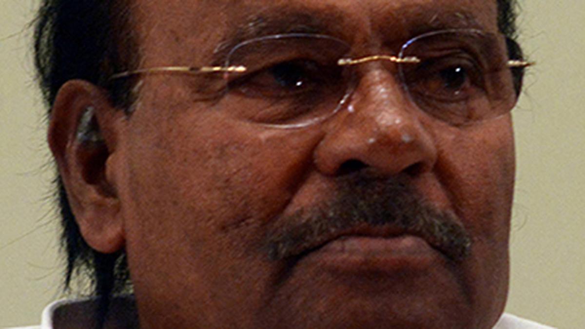 Dr. Ramadoss urges Centre to evacuate Indians from Ukraine - The Hindu