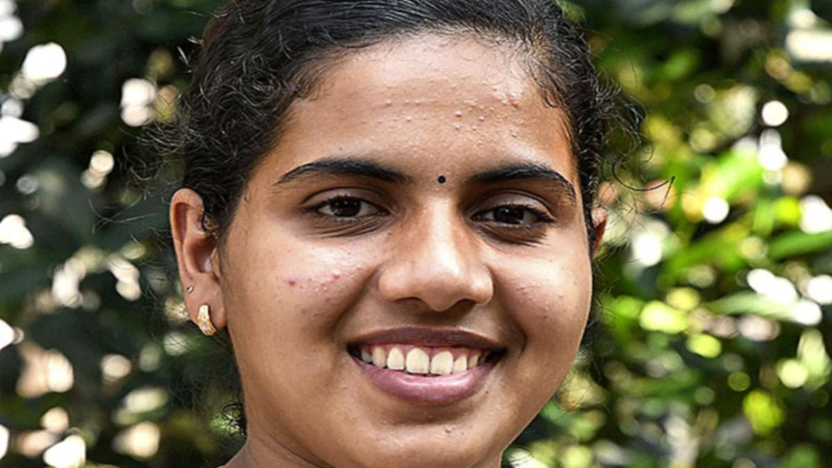 Kerala HC issues notice to Thiruvananthapuram Mayor on a plea for CBI ...