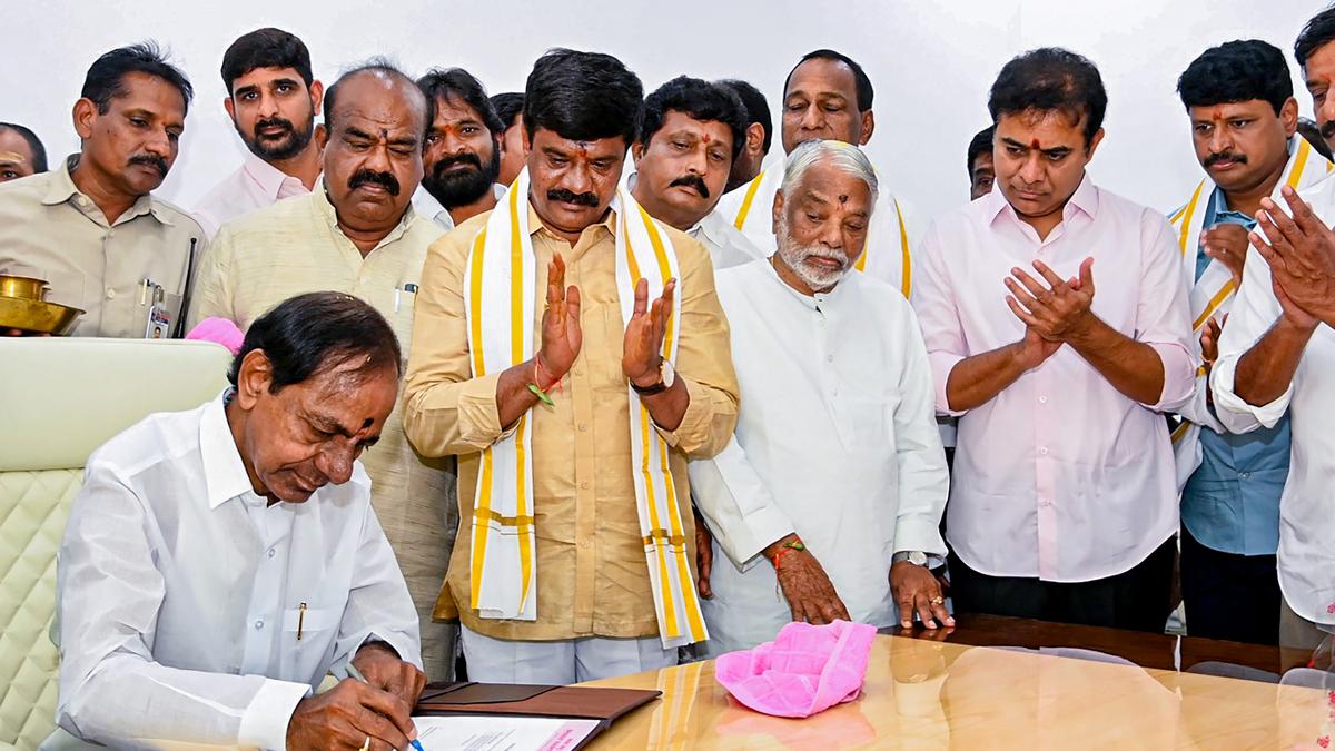 BRS central office opened in Delhi - The Hindu