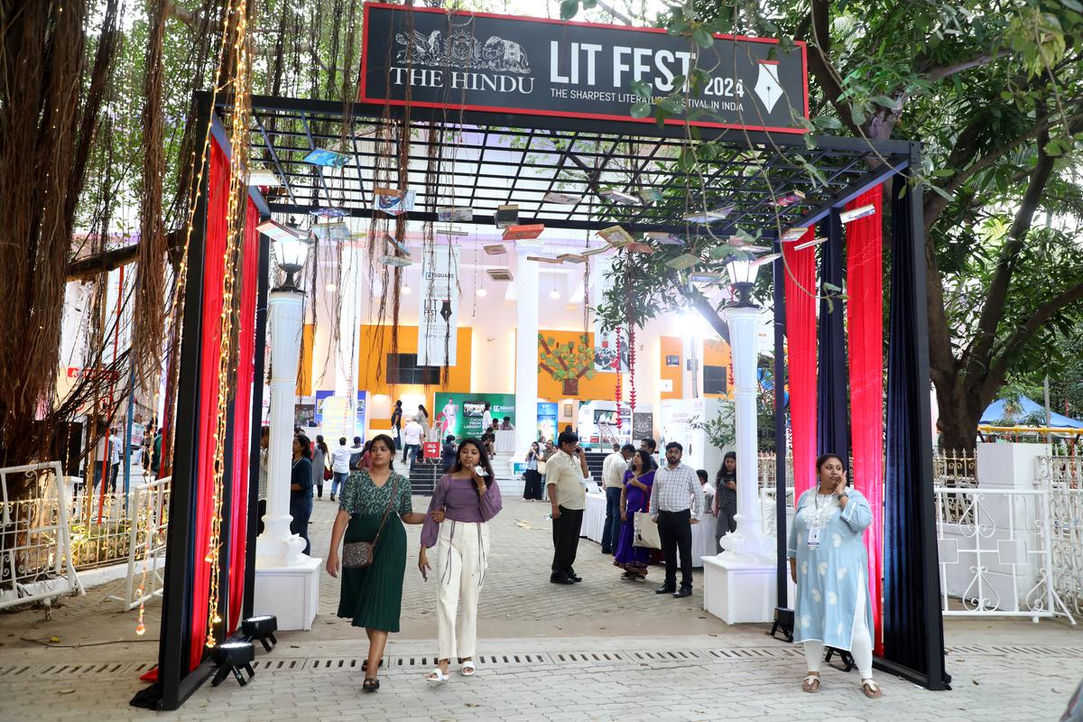 Lit fest nation | Why are literary gatherings mushrooming in India? - The Hindu