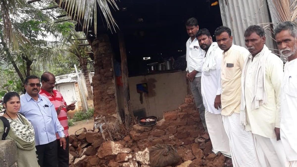Heavy rain continues to lash most parts of North Karnataka - The Hindu