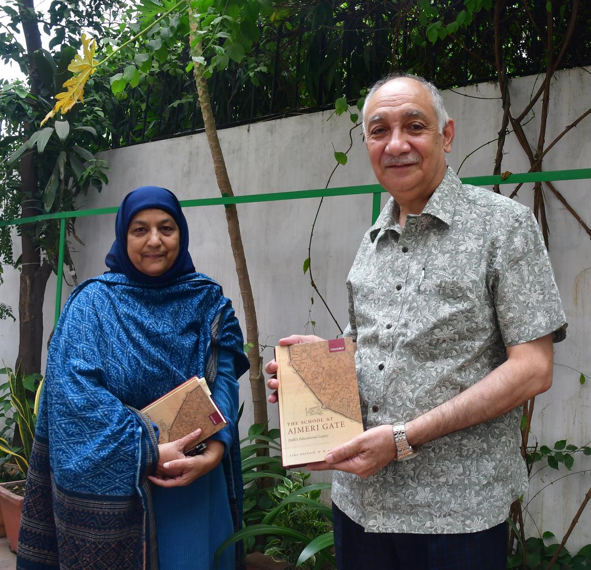 A school in a tomb - The Hindu