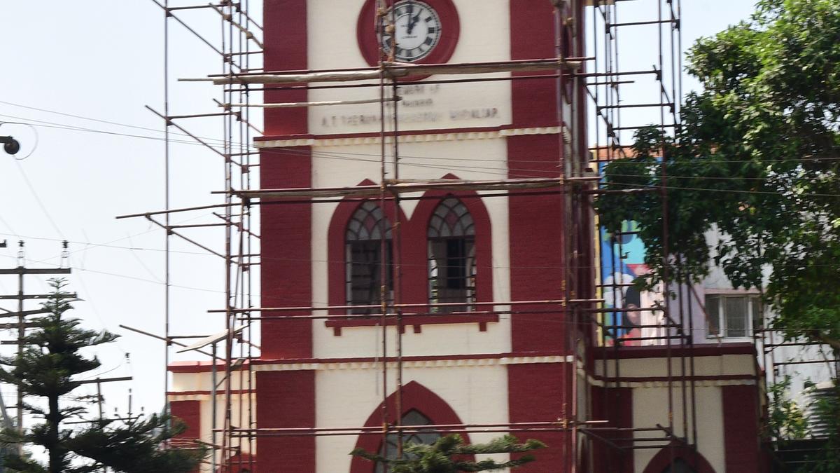 Iconic clock tower at Town Hall in Coimbatore to get a facelift - The Hindu